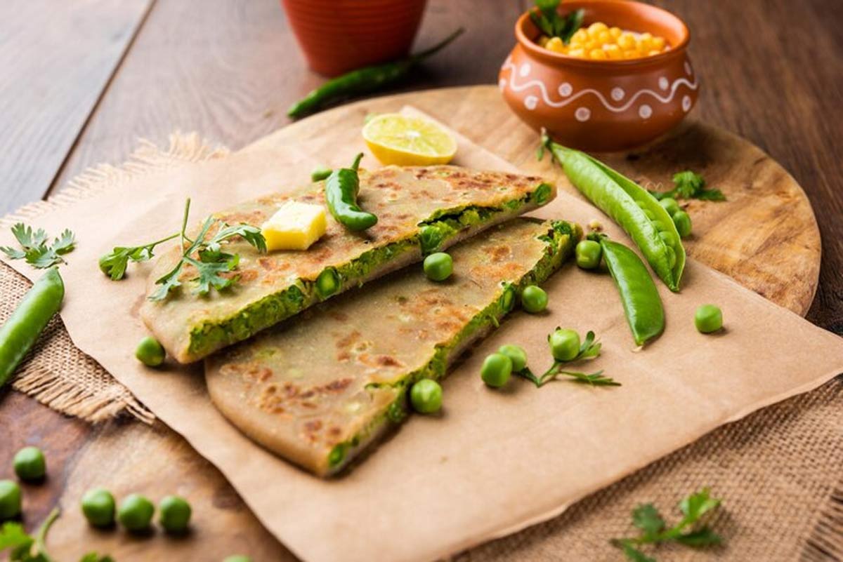 झटपट तैयार करें स्वादिष्ट मटर का पराठा, नोट करें रेसिपी | how to make ...