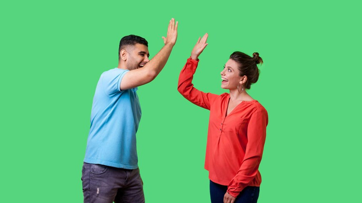 How To Handle Over Enthusiastic People | पार्टनर के दोस्तों के साथ कैसे ...