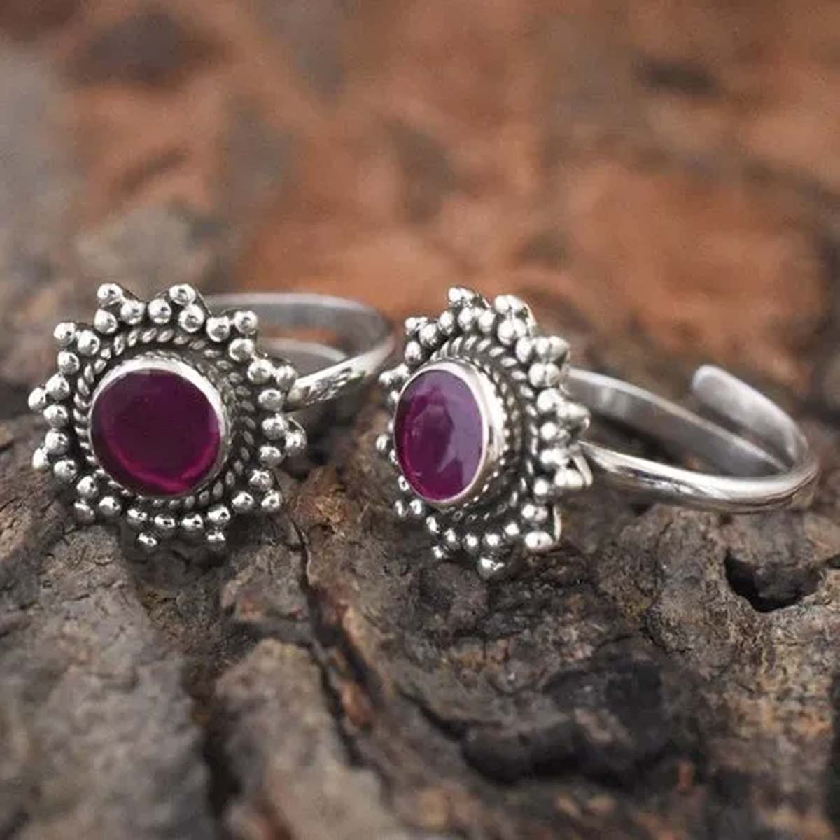 देखें स्टोन बिछिया के ये खूबसूरत डिजाइंस | stone toe ring designs ...