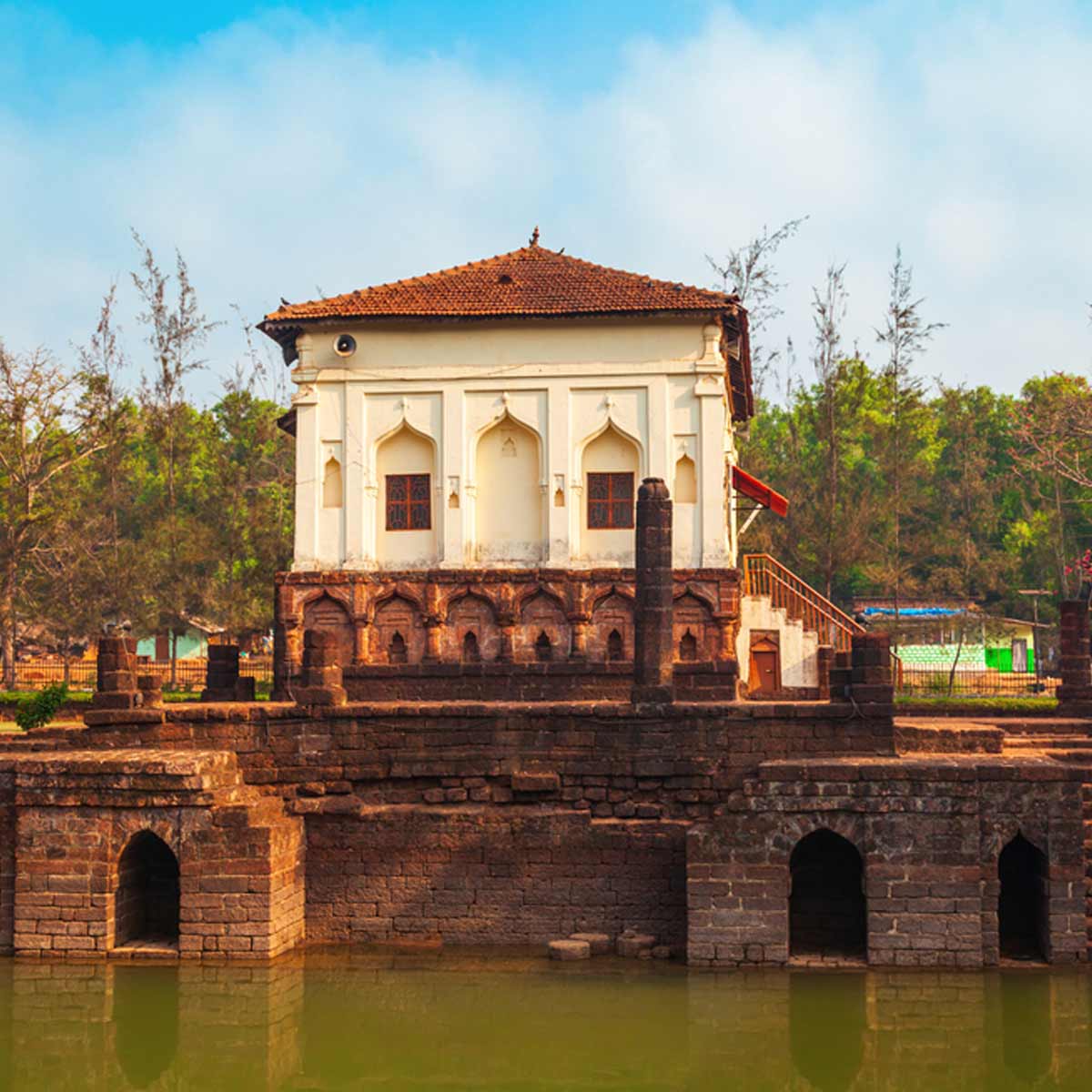 इंडो-इस्लामिक आर्किटेक्चर का बेहतरीन नमूना है गोवा की यह मस्जिद, आप भी ...