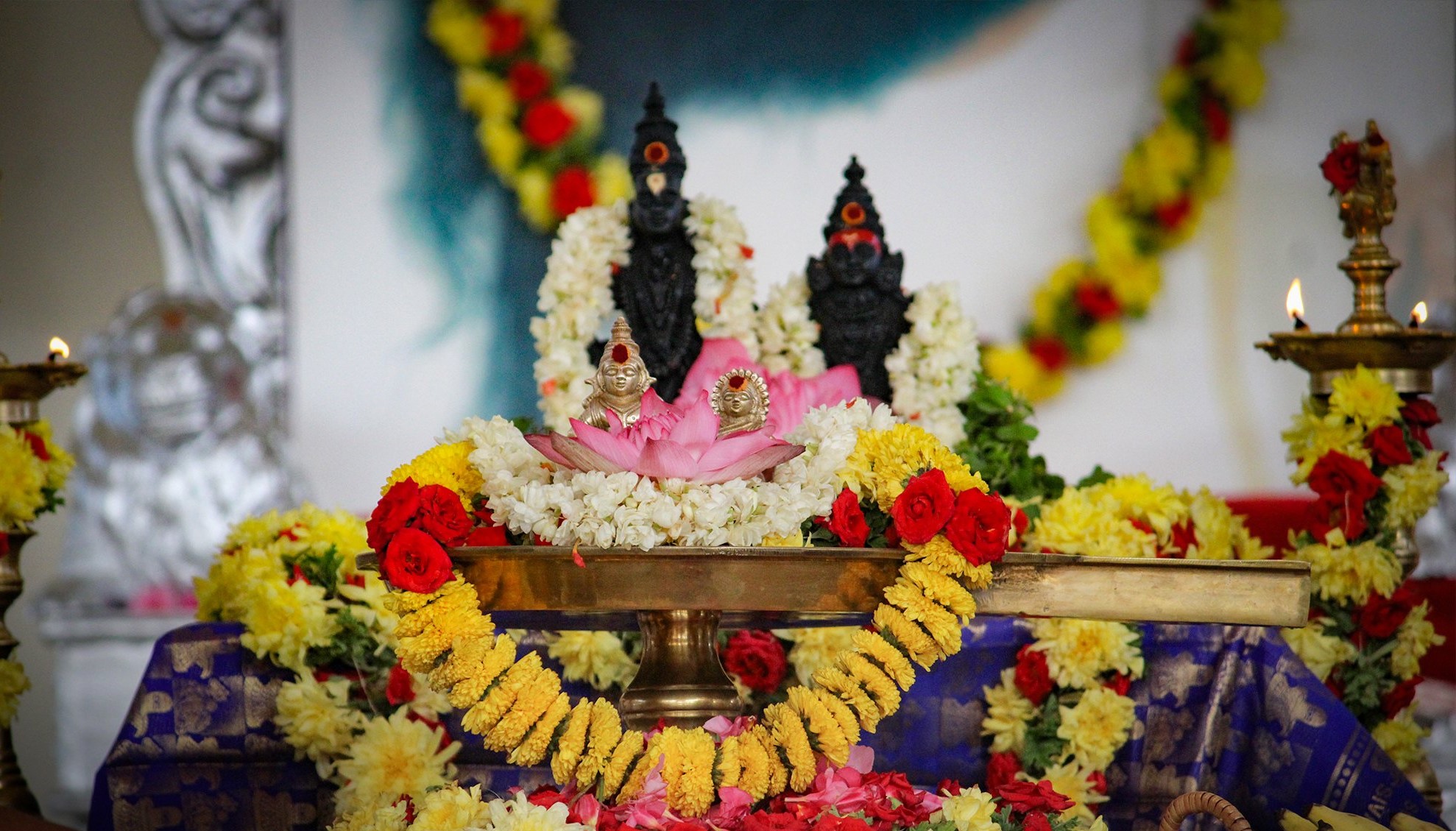Guruvar Vrat Udyapan Samagri or Vidhi: गुरुवार व्रत रखने से लेकर ...