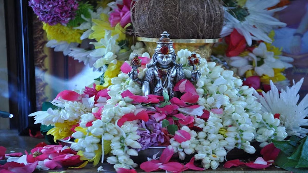 Guruvar Vrat Udyapan Samagri or Vidhi: गुरुवार व्रत रखने से लेकर ...