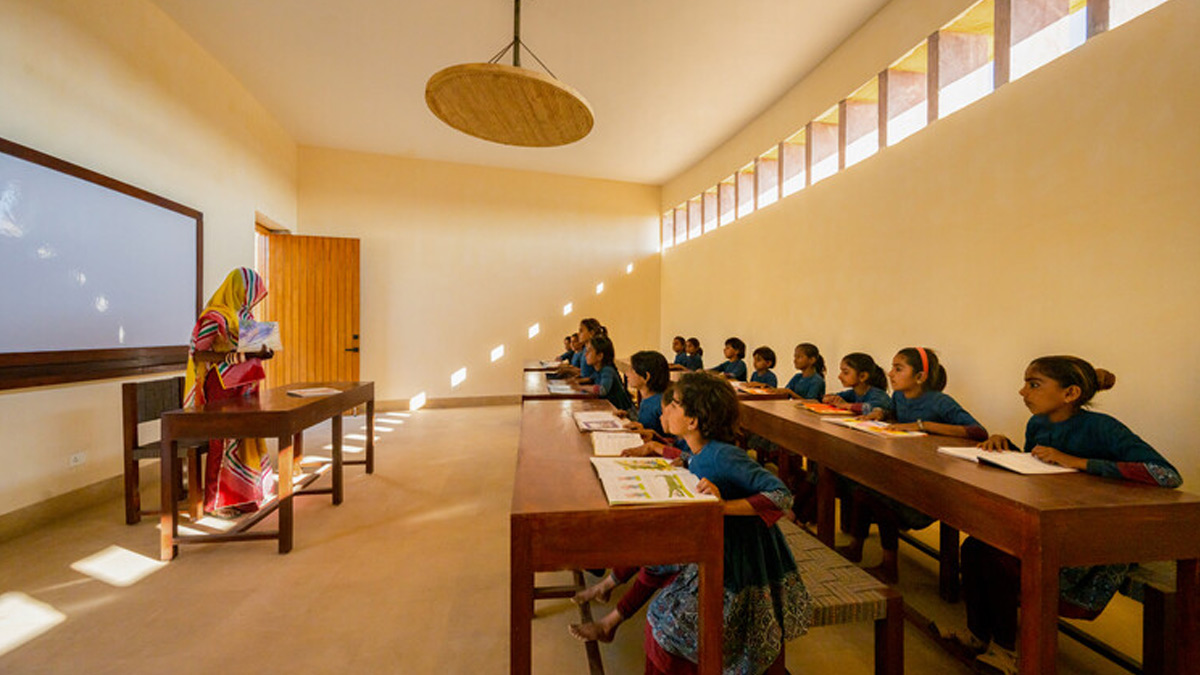 Rajkumari Ratnavati Girls School Set Amidst The Thar Desert Is An ...
