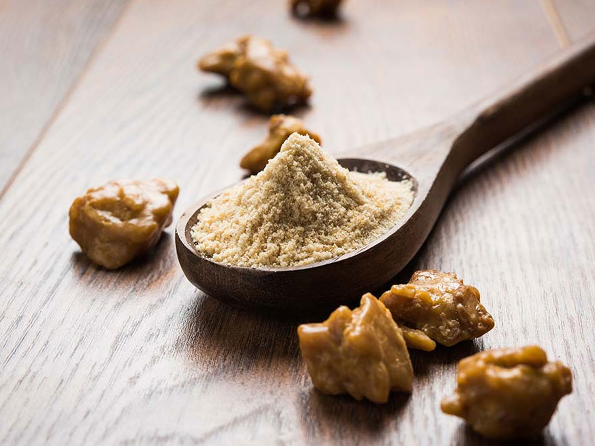 Hing Ke Totke: कलाई में हींग बांधने से होंगे ये 5 जादुई फायदे | what ...