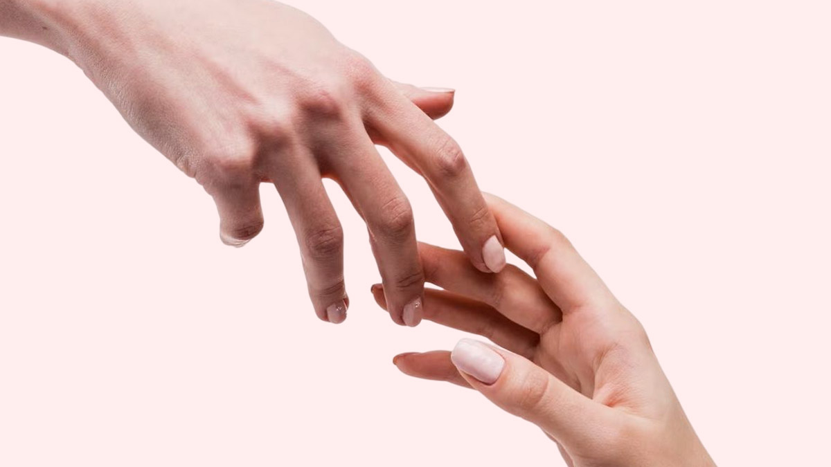 किसी दूसरे को छूने पर अक्सर हमें क्यों लगता है करंट? | why you feel ...