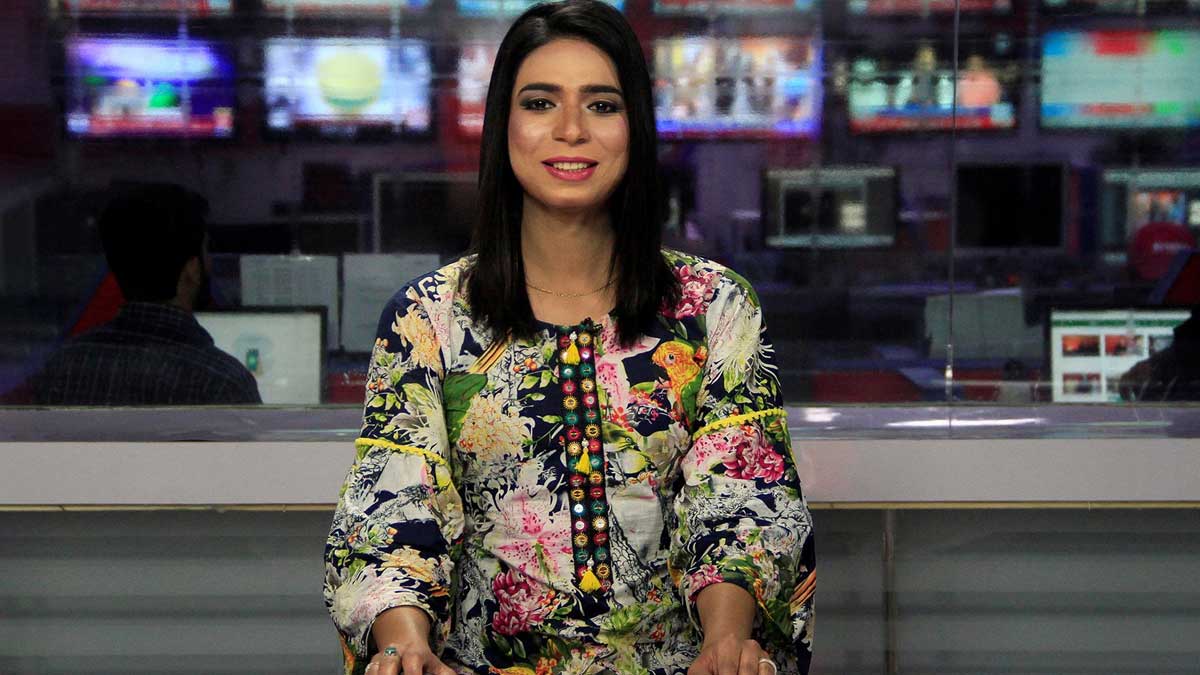 जानिए पाकिस्तान की पहली ट्रांसजेंडर न्यूज़ एंकर के बारे में कुछ खास ...