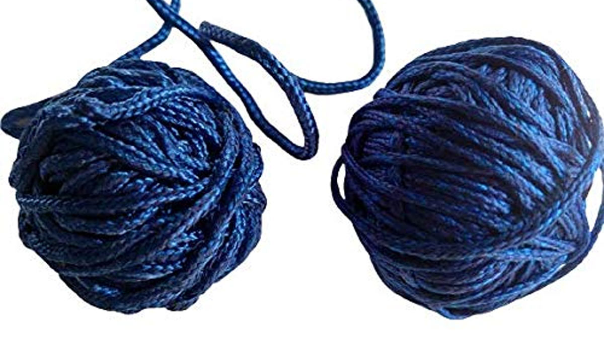 Astro Tips: कलाई में काला ही नहीं बल्कि नीला धागा पहनने से भी मिलते हैं ...