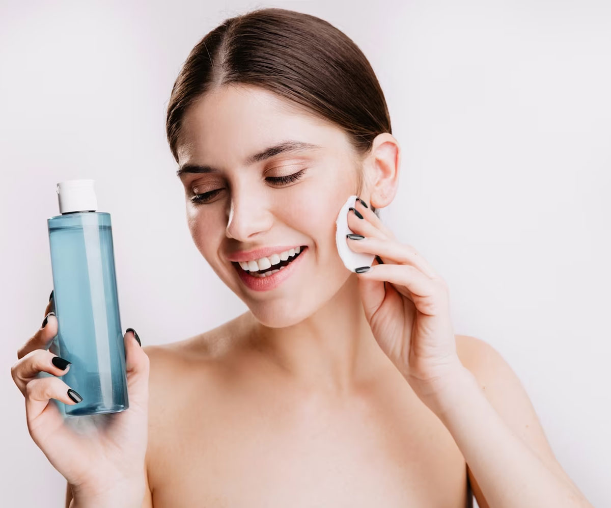 ऑयली स्किन के लिए घर पर बनाएं टोनर, जानें तरीका | how to make toner for ...