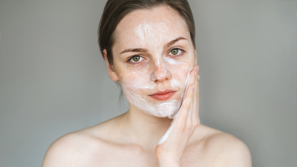 Arabian Beauty Care: इस स्किन केयर रूटीन से आप पा सकती हैं अरेबियन ...