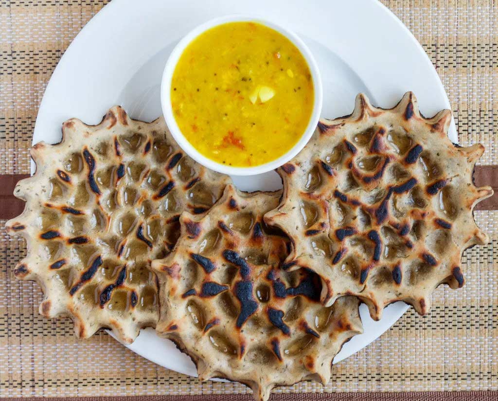 साधारण रोटी और पूड़ी से ऊब गए हैं, तो बनाएं राजस्थानी खूबा रोटी | how ...