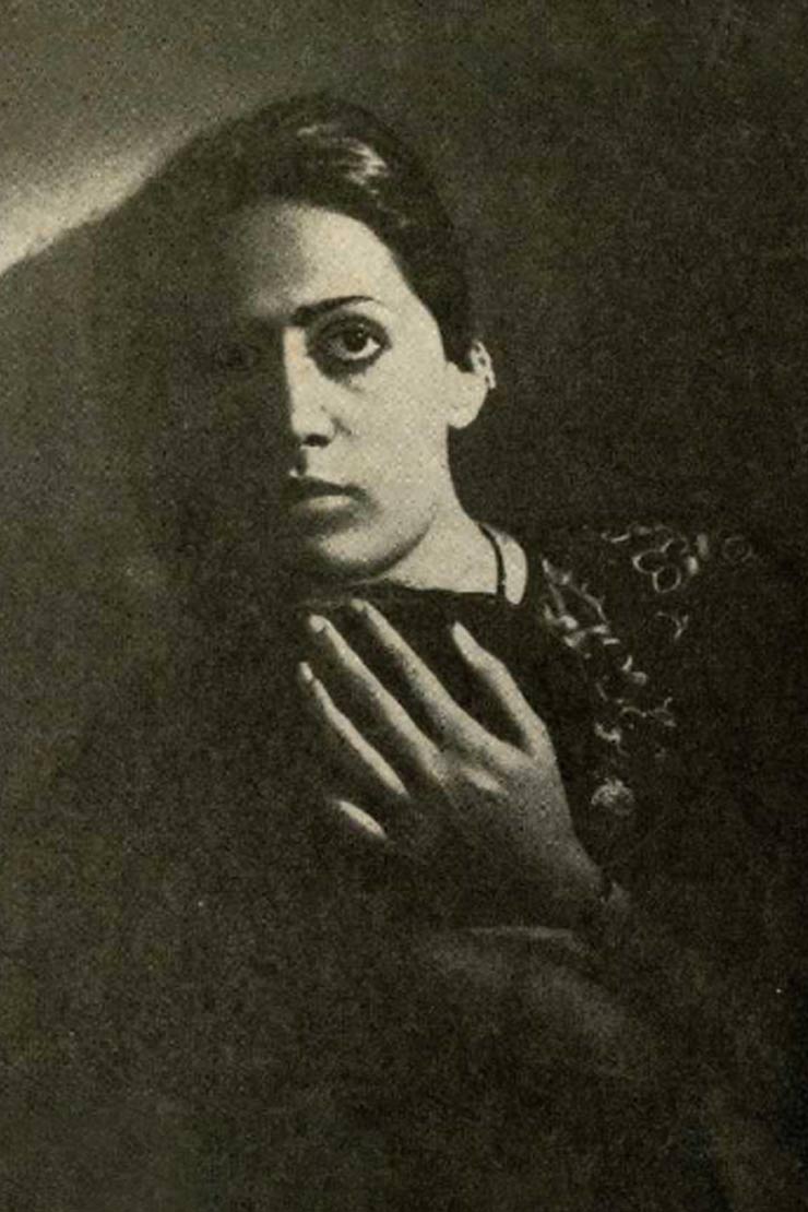Happy Birthday Smita Patil: 5 Movies That Starred The Phenomenal Actor ...