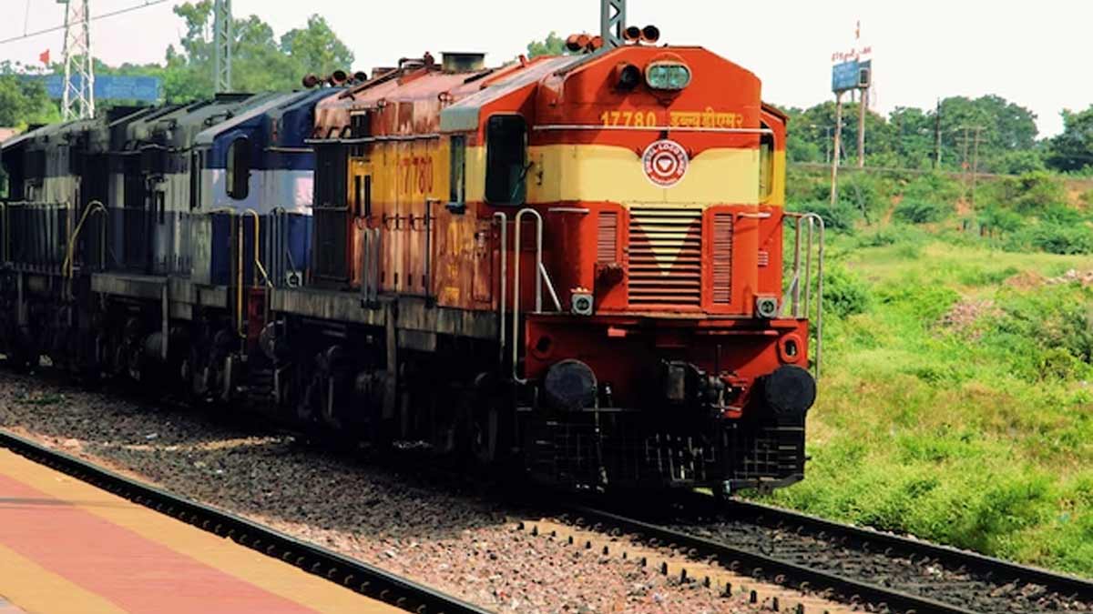 Indian Railways Chain Pulling Indian Railways Chain Pulling