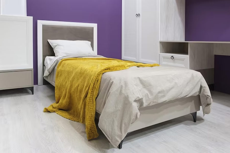 कमरे में है सिंगल बेड, ऐसे सजाएं अपना कमरा | tips to decorating room ...