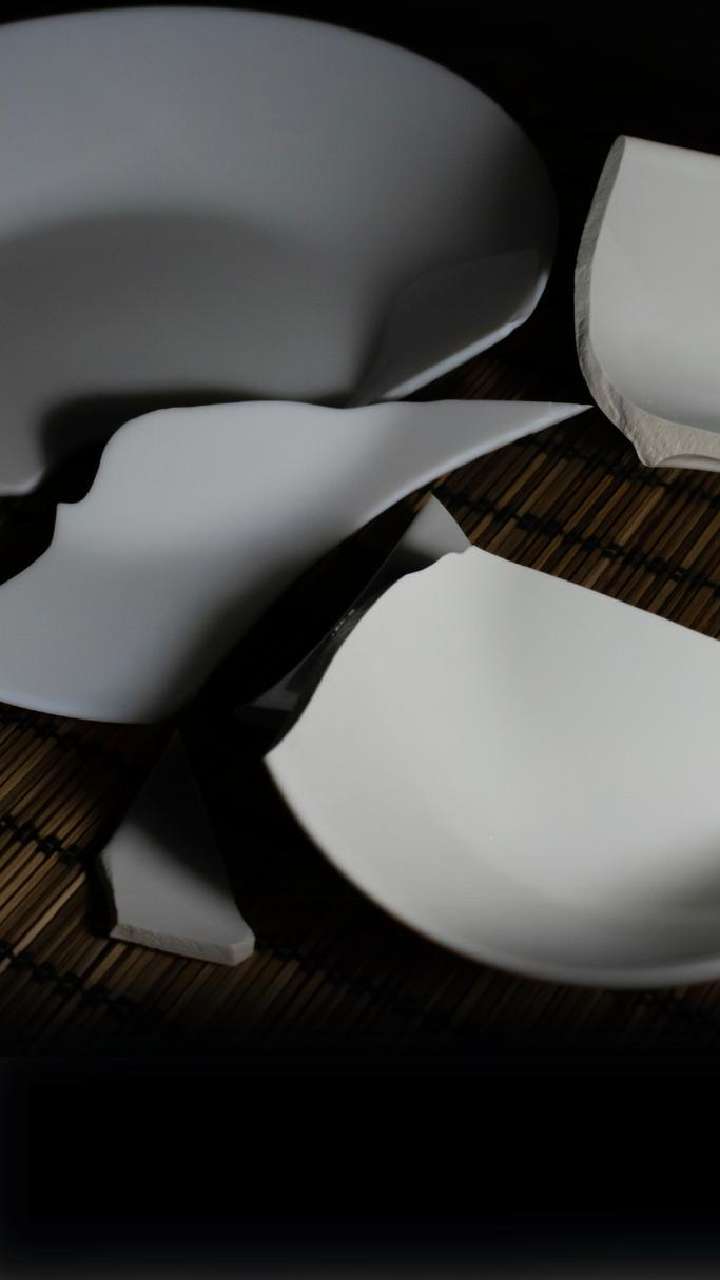 Reuse Tips: ऐसे करें घर में पड़े टूटे बर्तनों को दोबारा इस्तेमाल | tips ...