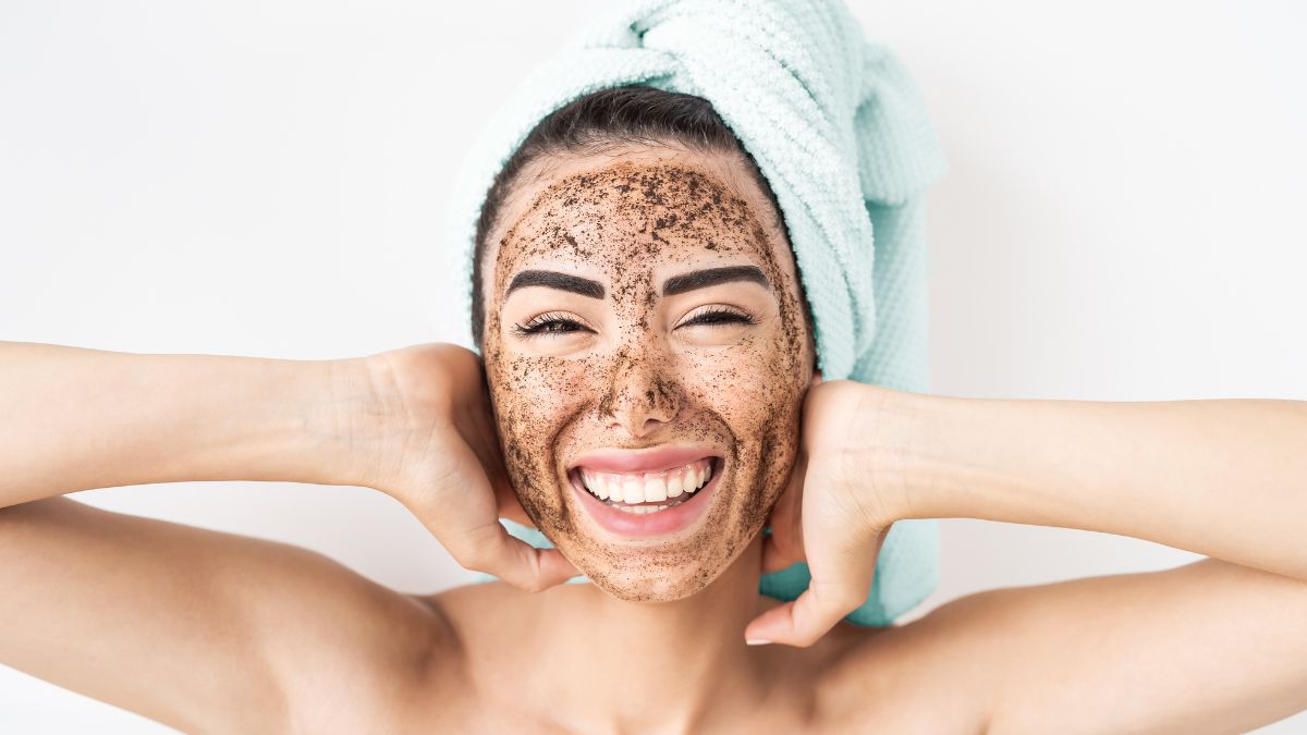 Diy Coffee Face Mask To Remove Sun Tan With Skincare Expert Herzindagi