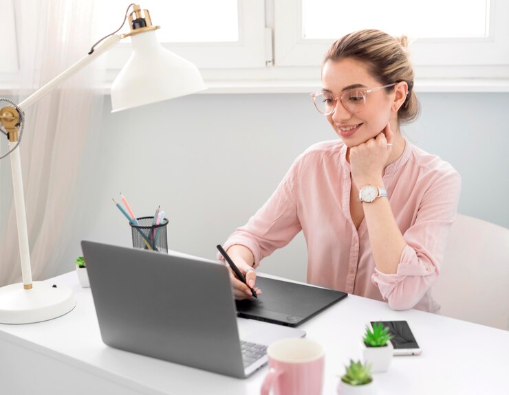 रिमोट वर्क में काम करते हुए जरूर फॉलो करें ये पांच टिप्स | tips to do ...