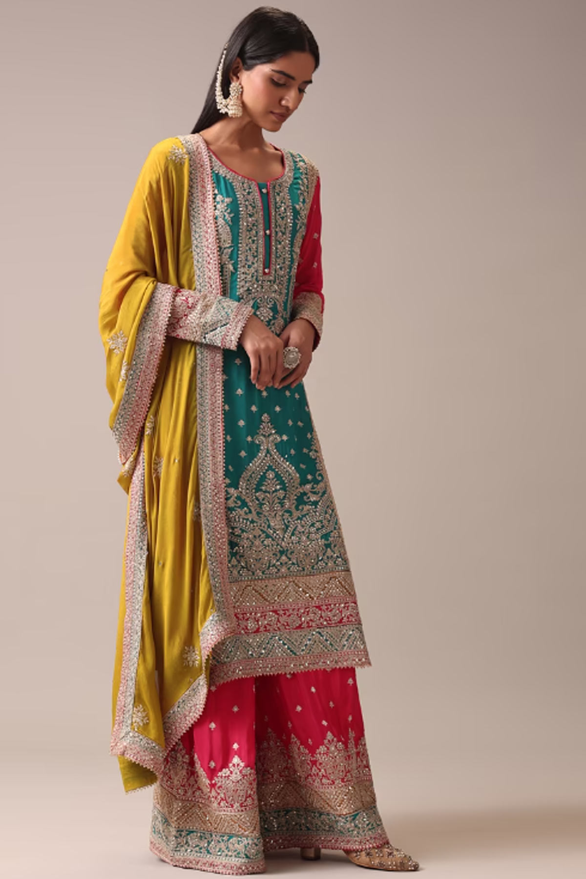 शादी में पहनने के लिए बेस्ट हैं ये हेवी सूट, इस तरह करें स्टाइल | try ...