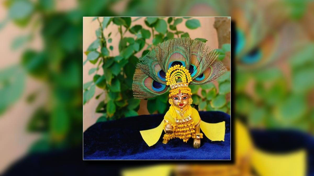 Hariyali Teej 2024: हरियाली तीज के दिन लड्डू गोपाल का श्रृंगार कैसे ...