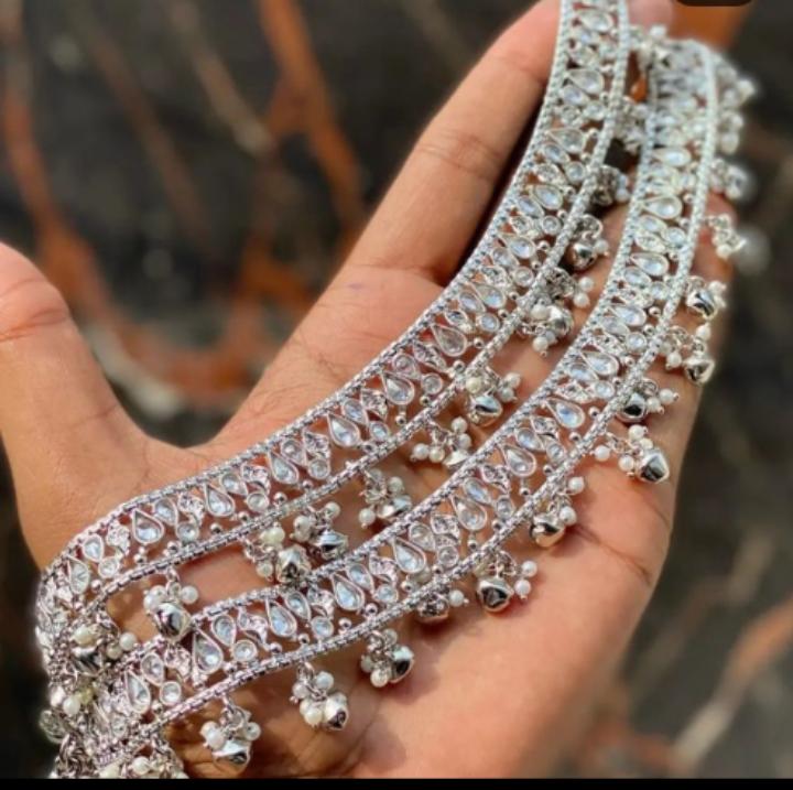 Jhanjhar Designs:पैरों की खूबसूरती में चार-चांद लगा देंगे झांझर के ये ...