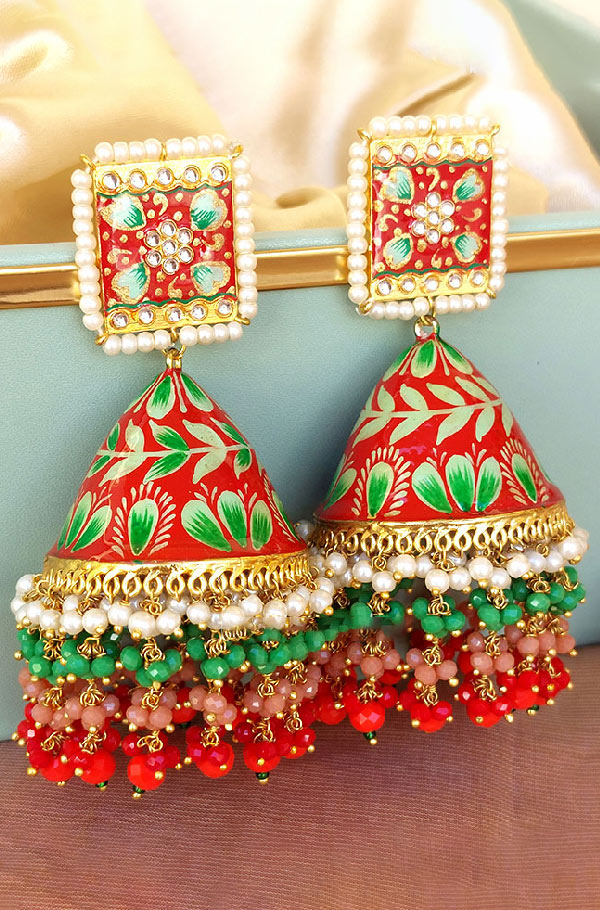Jhumki Designs: गोल चेहरे पर खूब जचेंगी ये स्टाइलिश झुमकियां, देखें ...