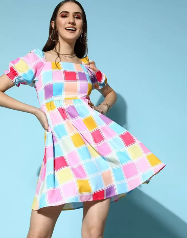 मानसून सीजन में चाहती हैं न्यू लुक तो अपने वार्डरोब में शामिल करें ये ...