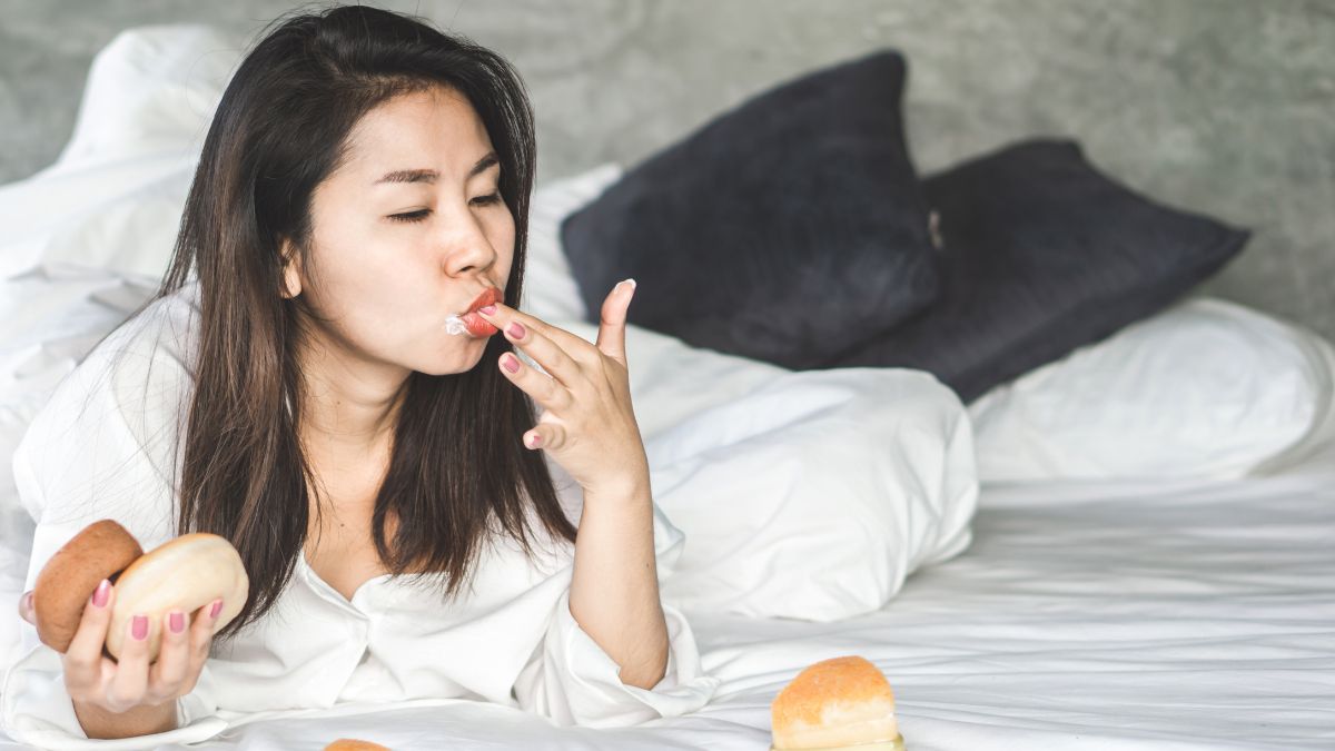 Astro Tips To Follow While Eating Food According To Scriptures | Herzindagi