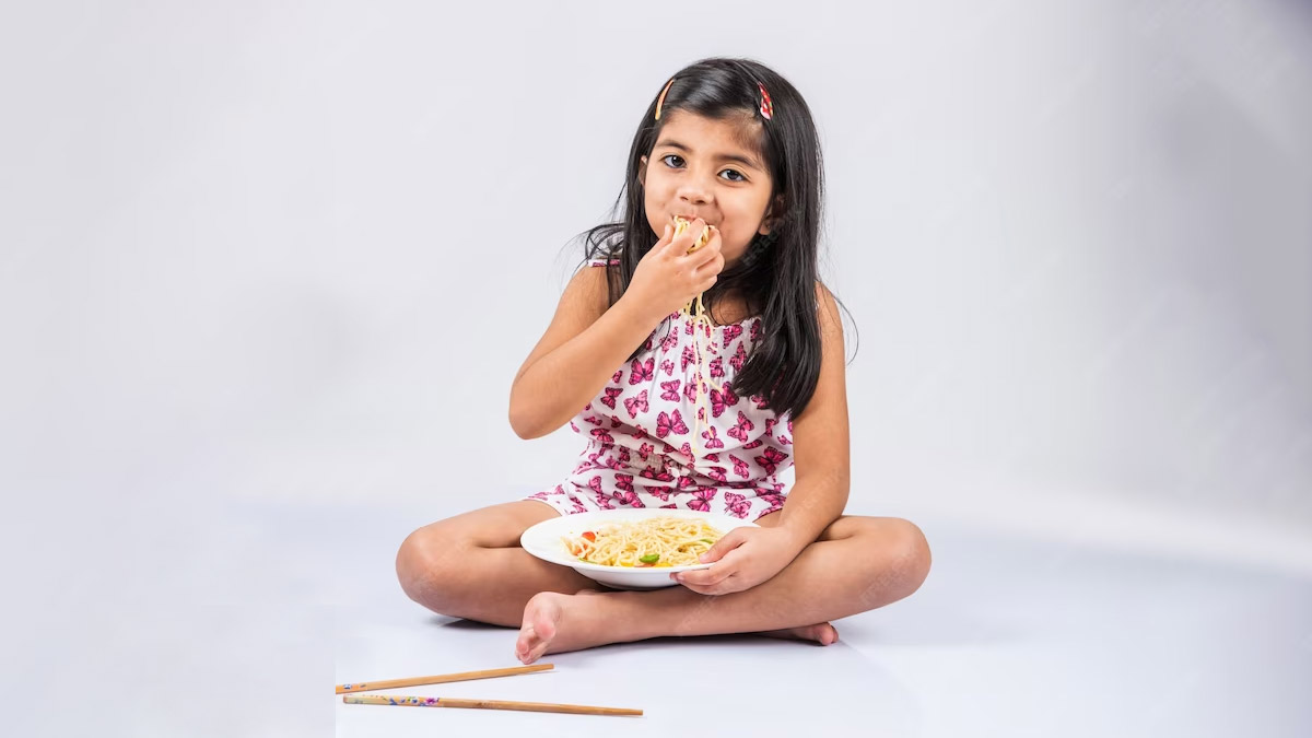 Astro Tips To Follow While Eating Food According To Scriptures | Herzindagi