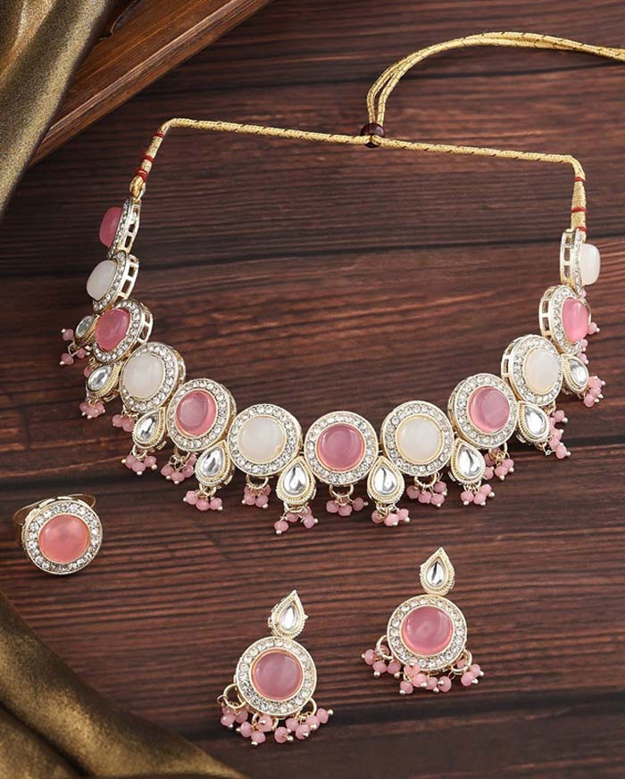 Jewellery Designs: घरचोला साड़ी के साथ वियर करें ये ज्वेलरी, लुक दिखेगा ...