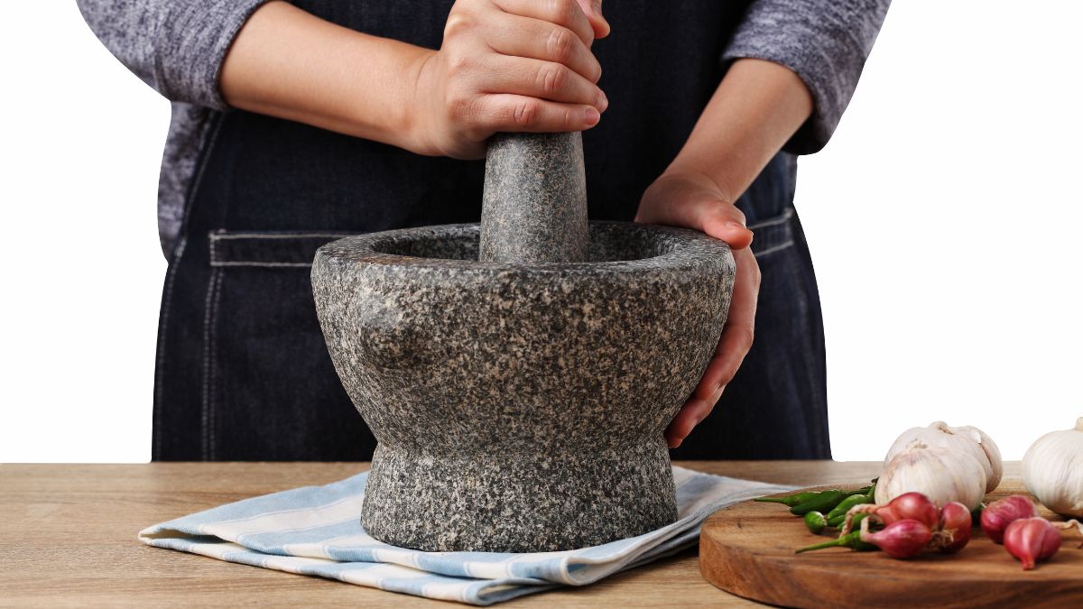 Know Vastu Rules For Keeping Grinding Stone In Kitchen From Expert ...