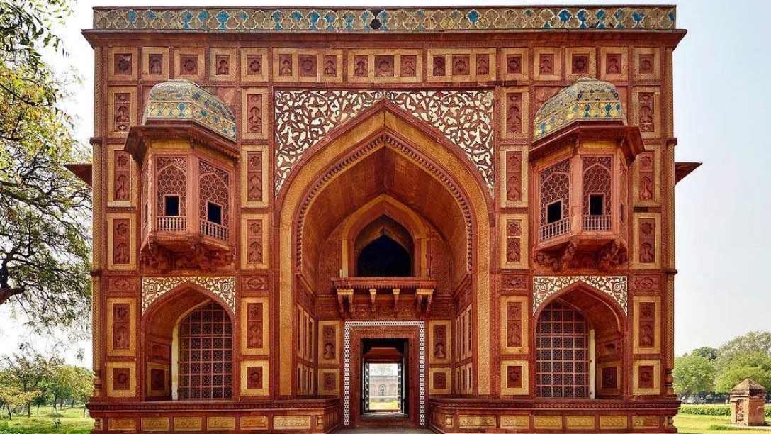 कांच महल की दिलकश है कारीगरी, बड़ा रोचक है इतिहास | interesting facts ...