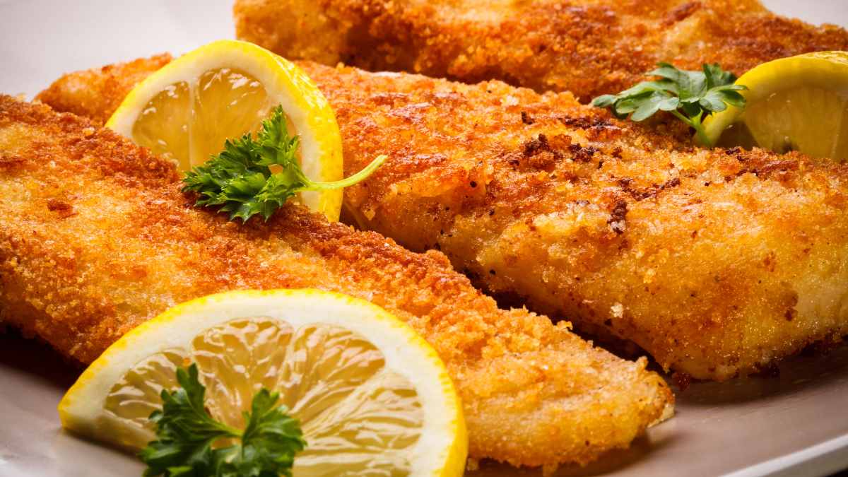 Spring Season Snacks: Try This Lip-Smacking Fish Prepared With Green ...