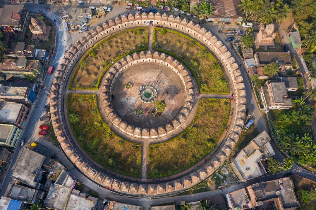 UP Famous Place: यूपी में रहकर कमाना चाहते हैं ढेर सारा पैसा, तो इन ...