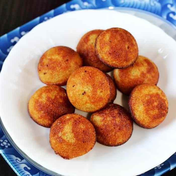 இனிப்பு பணியாரம் செய்வது எப்படி ? | making of sweet paniyaram aka ...