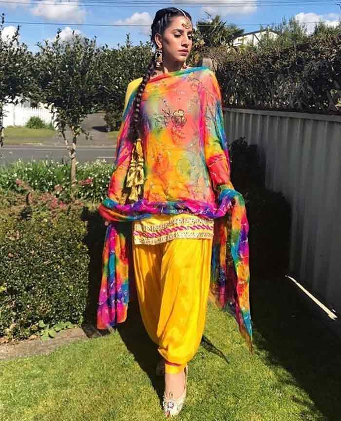 Lohri 2024: Discover The Trendiest Paranda Designs Perfect For Girls ...