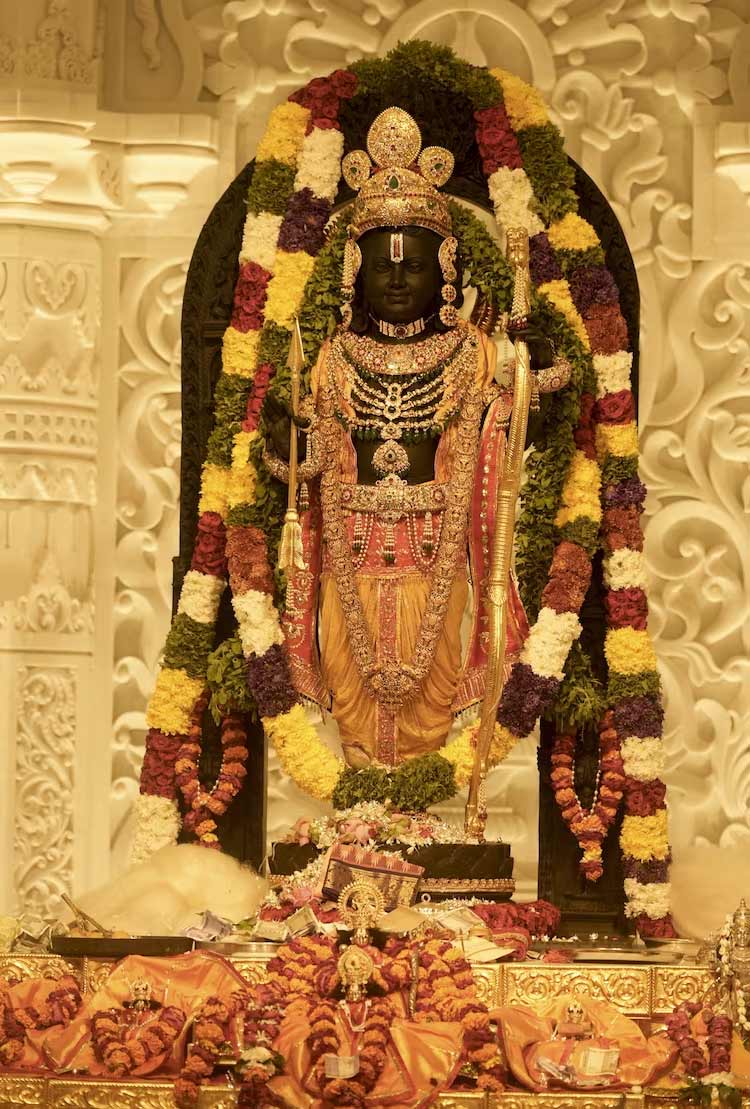 Ayodhya Ram Mandir: रामलला की मूर्ति 5 साल के स्वरूप में ही क्यों चुनी ...