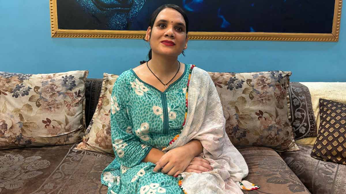 Manvi Madhu Kashyap: बिहार की पहली ट्रांसजेंडर Sub Inspector बनीं मानवी ...