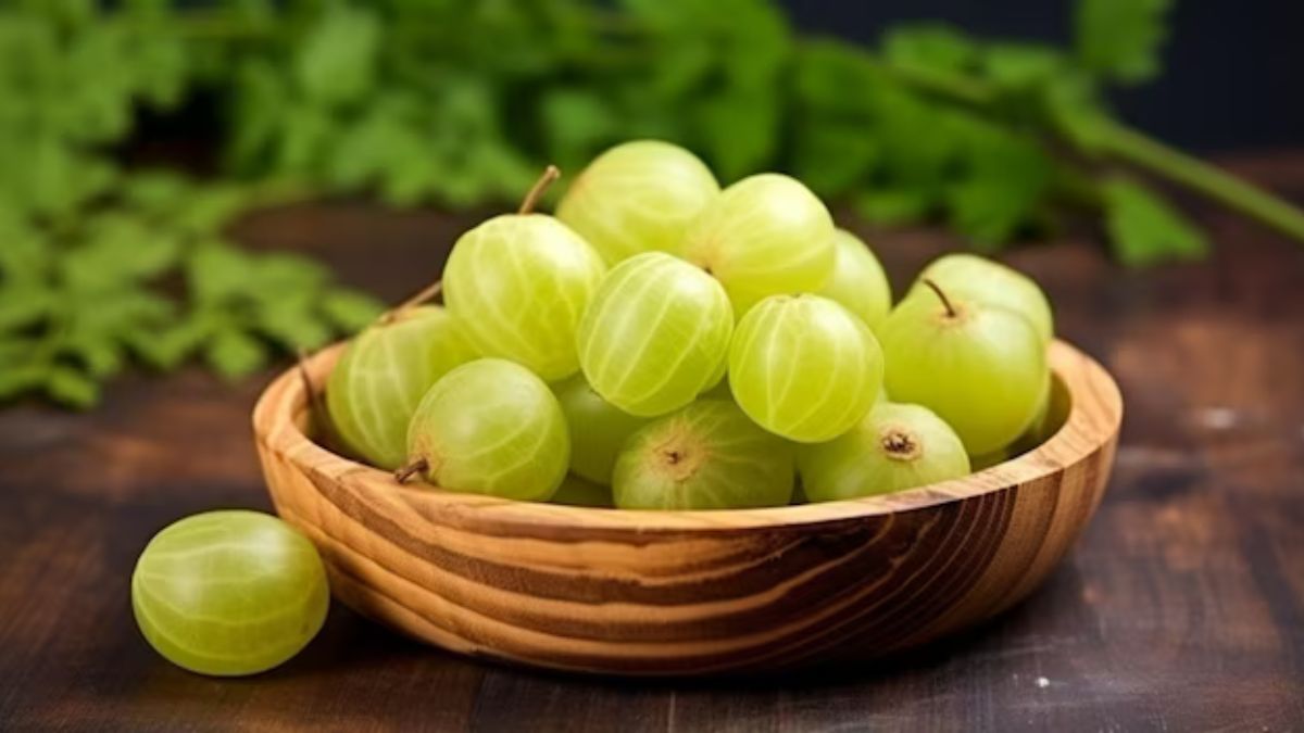 மலை நெல்லிக்காயை பயன்படுத்தி இந்த ரெசிபிகளை செய்து பாருங்கள் ...