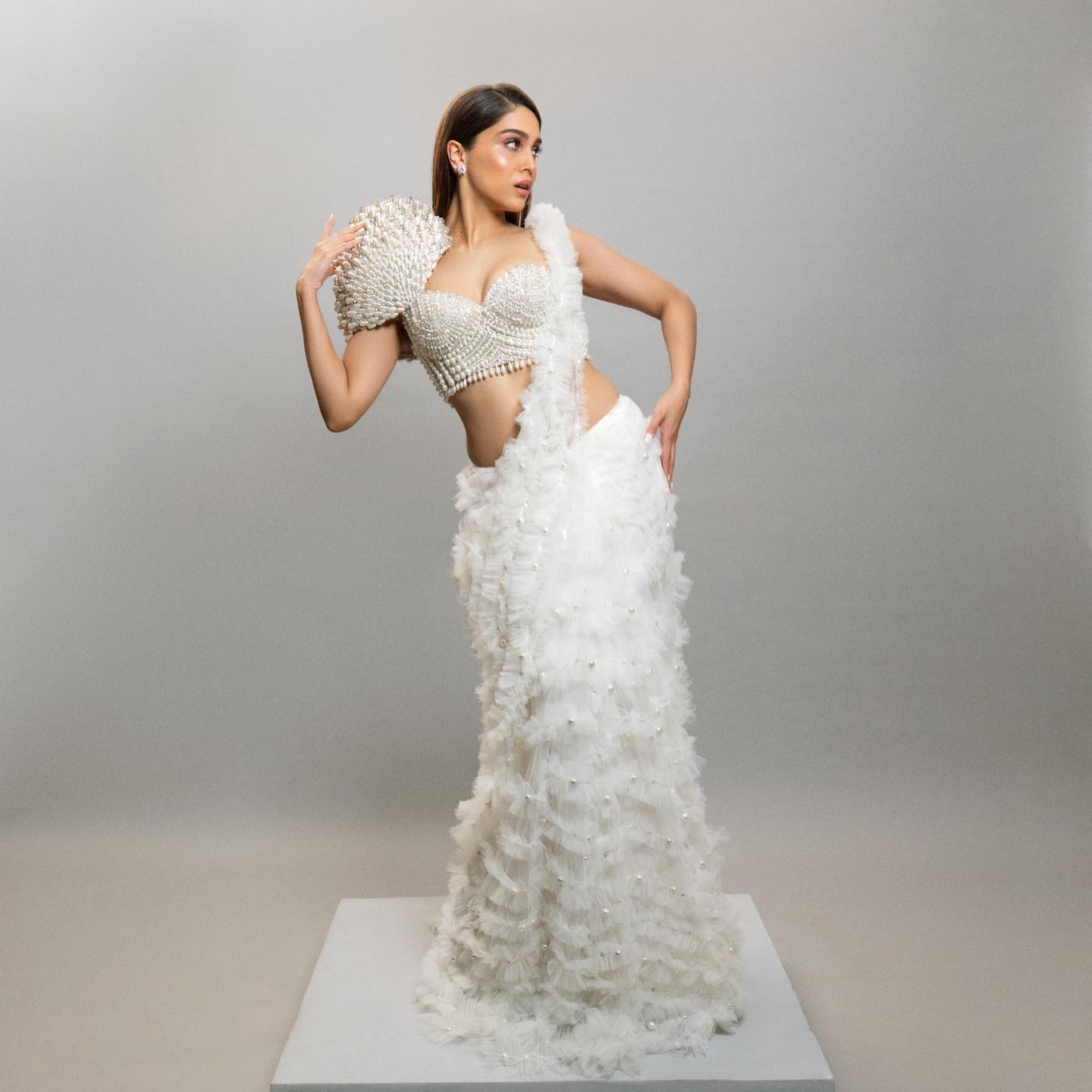 Blouse Designs Inspired By Munjya Actress Sharvari Wagh To Turn Up The ...