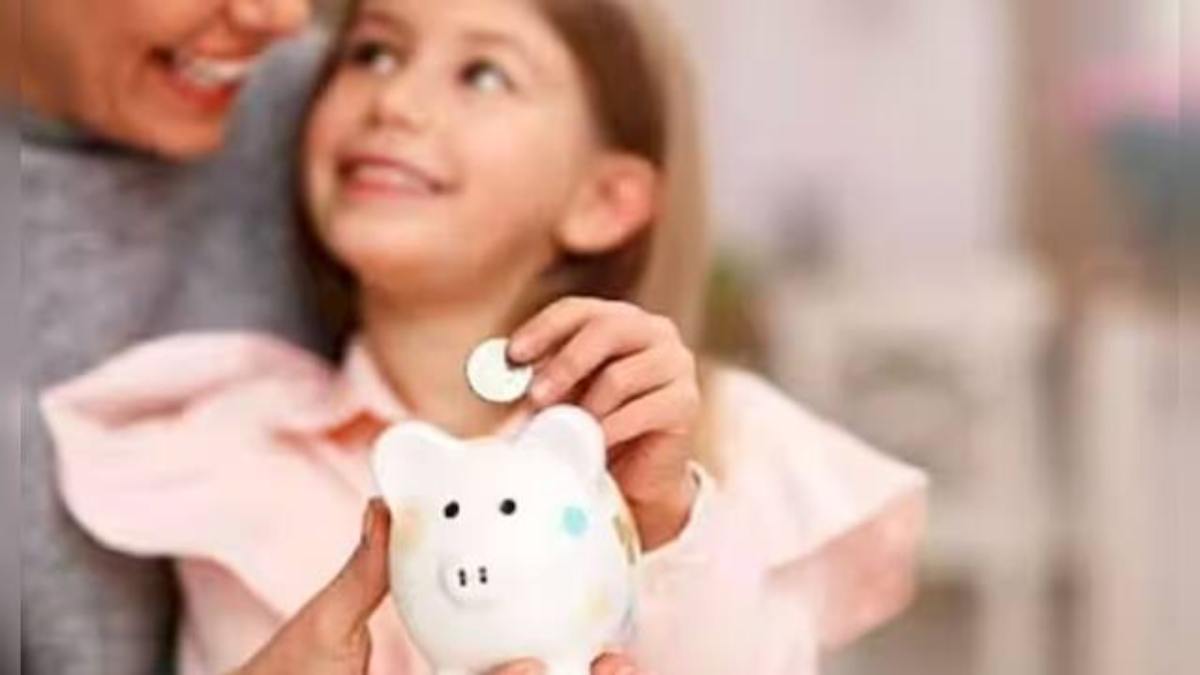 பெண் குழந்தைகளின் எதிர்காலத்தை சிறப்பாக்கும் சேமிப்புத் திட்டங்கள் இதோ ...