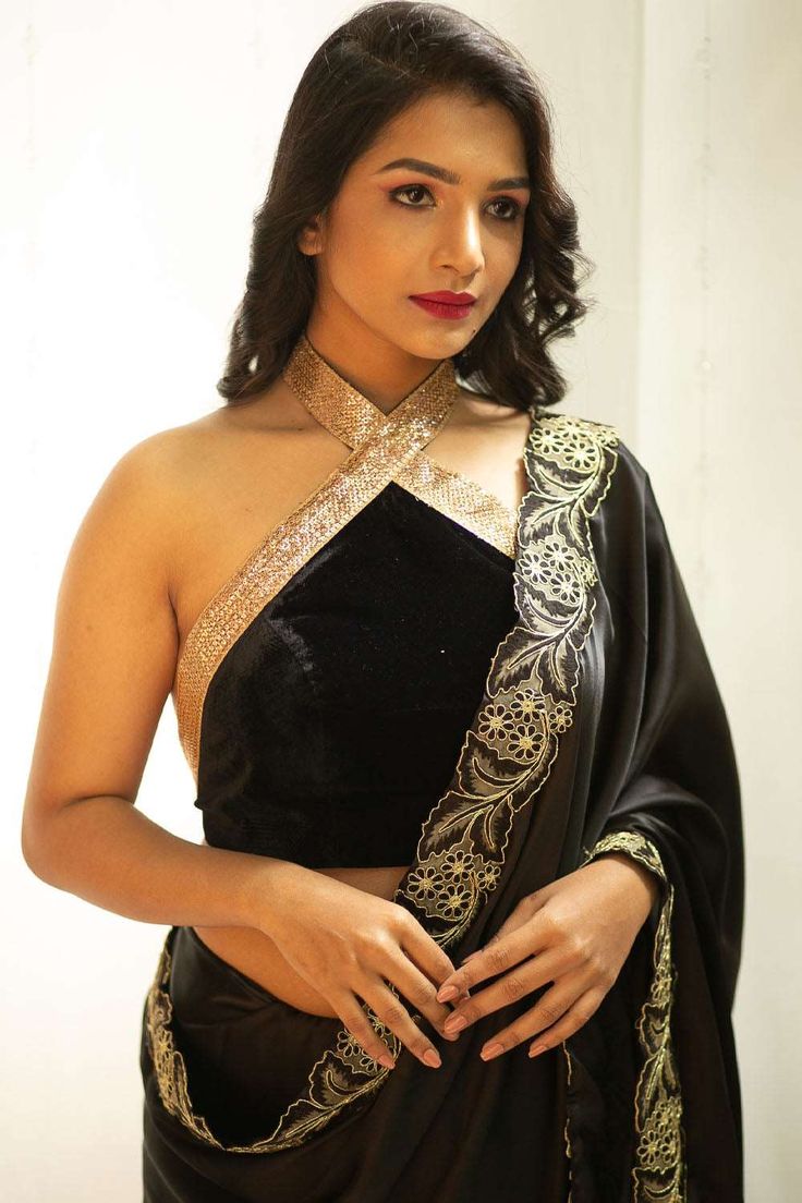5 Modern Choker Blouse Designs Herzindagi