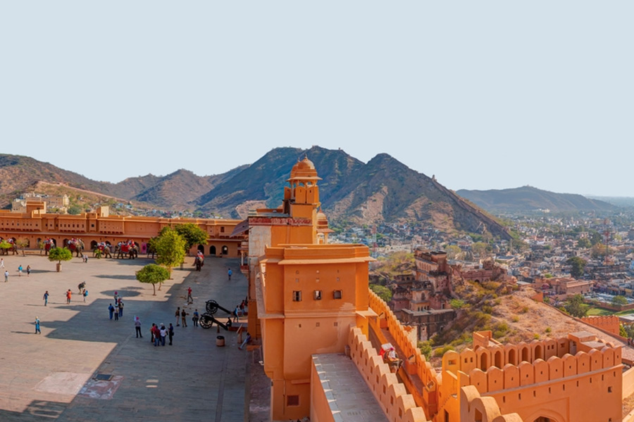 जयपुर से परिवार के साथ कहीं घूमने जाना चाहते हैं, इन पैकेज के जरिए ...