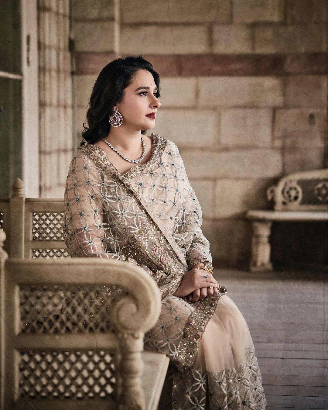 एंटीलिया से भी महंगे घर में रहती हैं राधिका राजे, बकिंघम पैलेस से चार ...