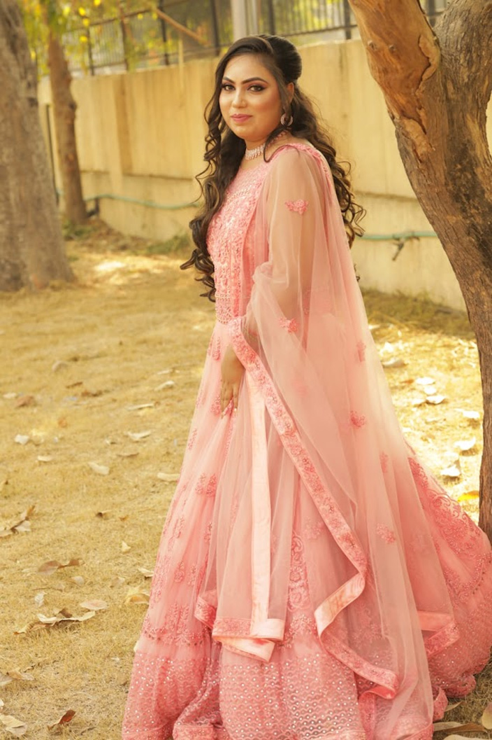 Roka Ceremony Outfits: अपनी रोका सेरेमनी पर वियर करें ये आउटफिट्स, लुक ...