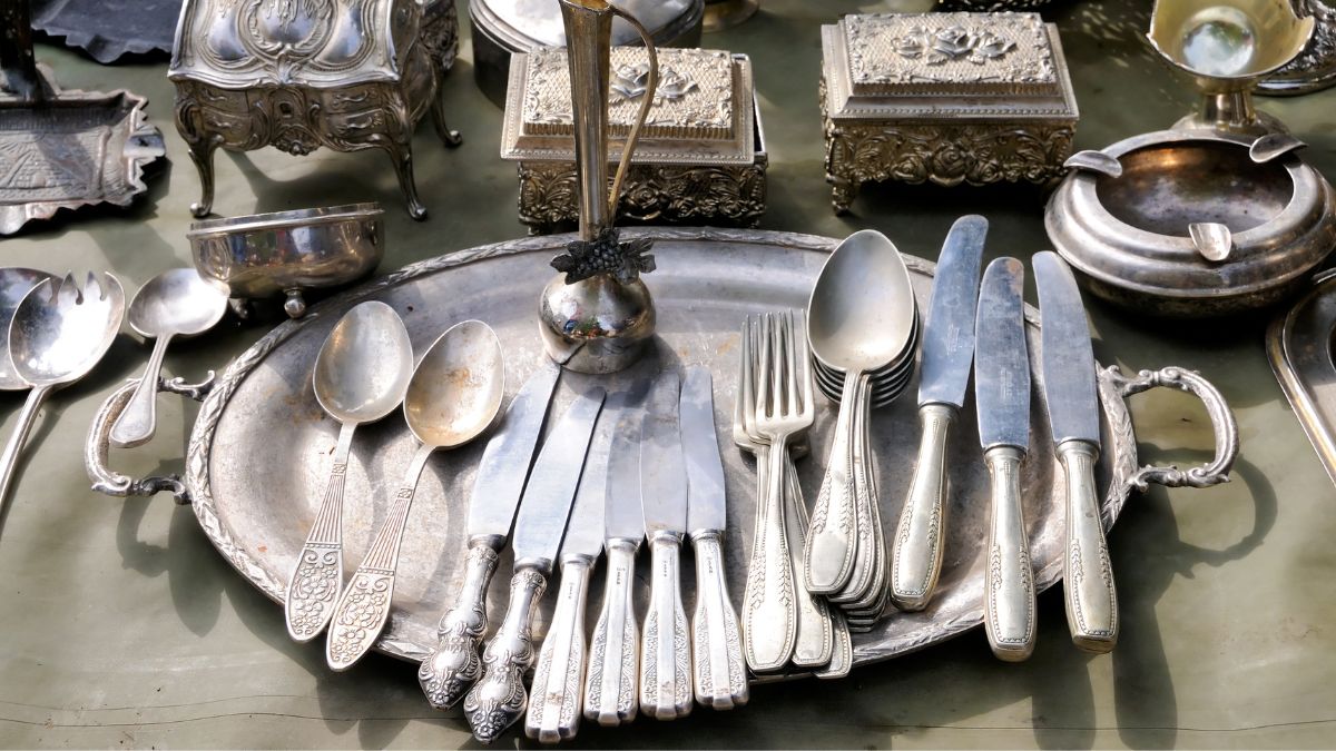 Vastu Expert Tells Where You Should Keep Silver Items At Home | Herzindagi