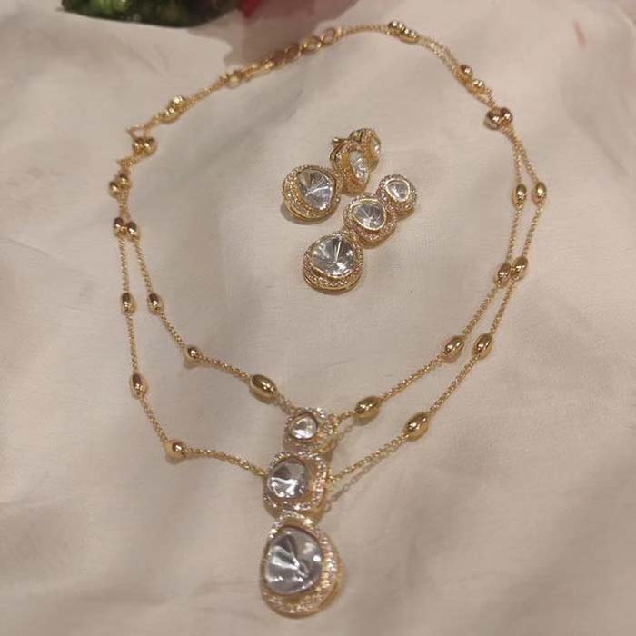 Jewellery Designs : सोने और चांदी के अलावा शादी में इस तरह की ज्वेलरी ...