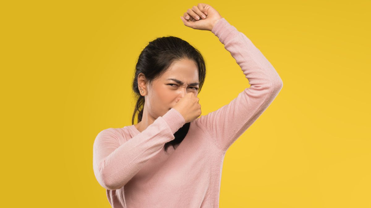Smelly Armpits How To Get Rid Of Bad Armpit Underarm Odor Smells