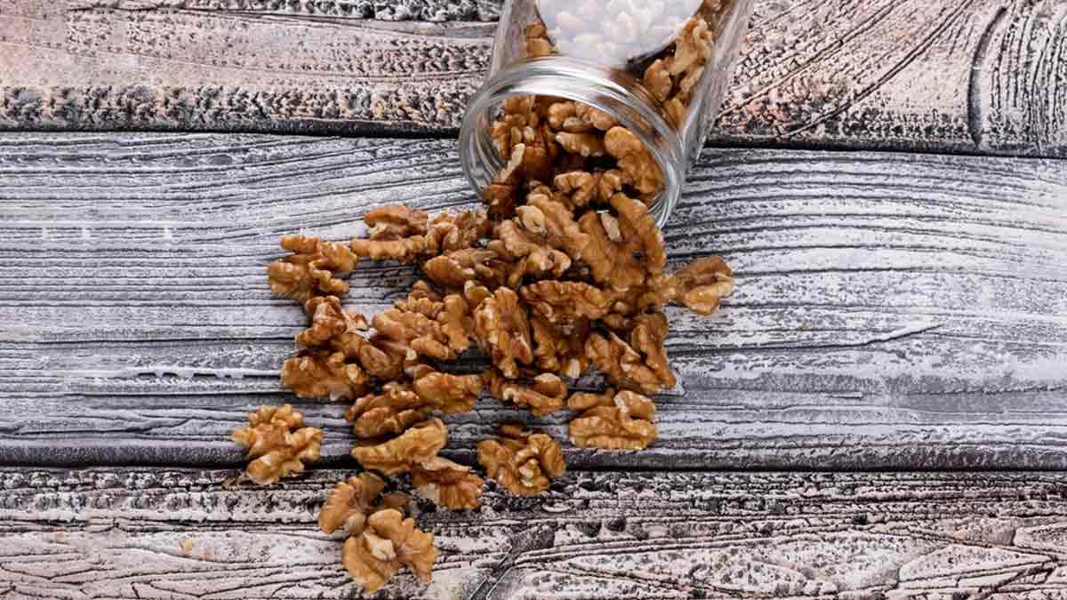 अखरोट सूखने के देसी ट्रिक्स नहीं जानते होंगे आप | how to dry walnuts at ...