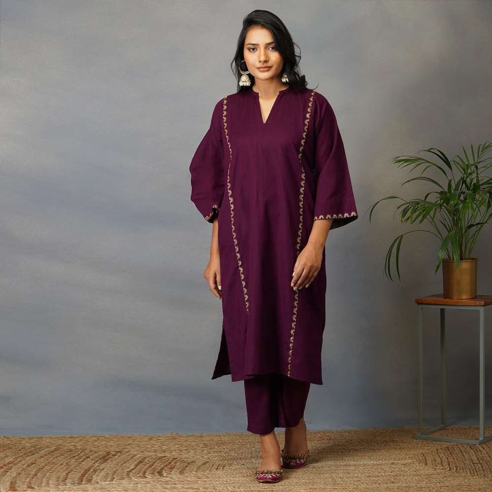 Kurti Set Designs: गर्मियों के लिए खास हैं ये लूज फिरन स्टाइल कुर्तियां ...