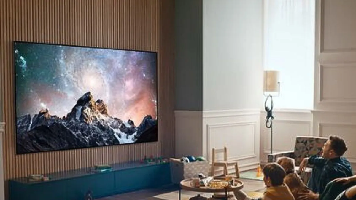 55 Inch QLED TV To Experience Brilliant Colors and Precise Details