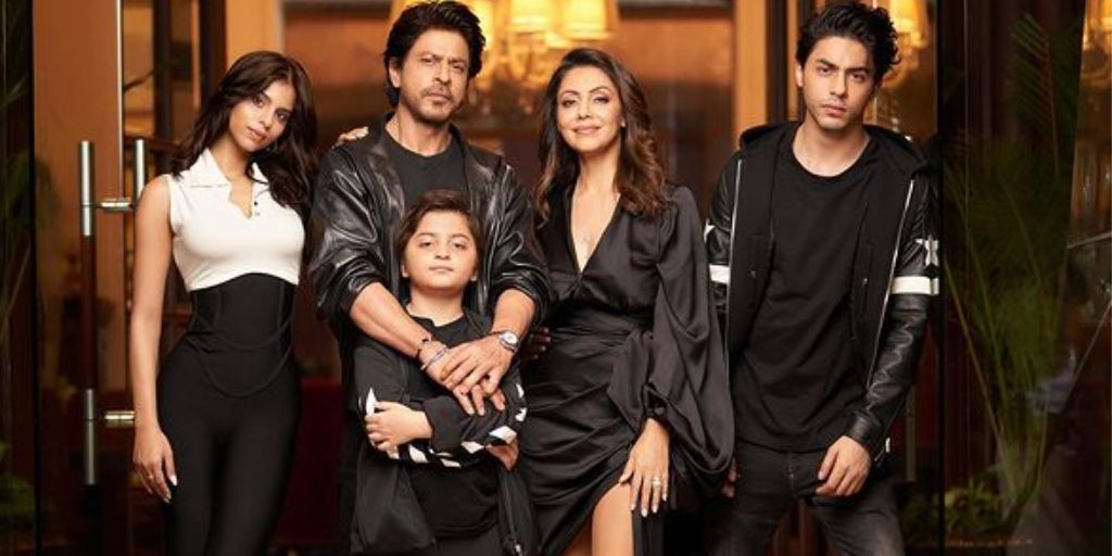 Family Photos Of The Khans; SRK And Fam Give Major Goals